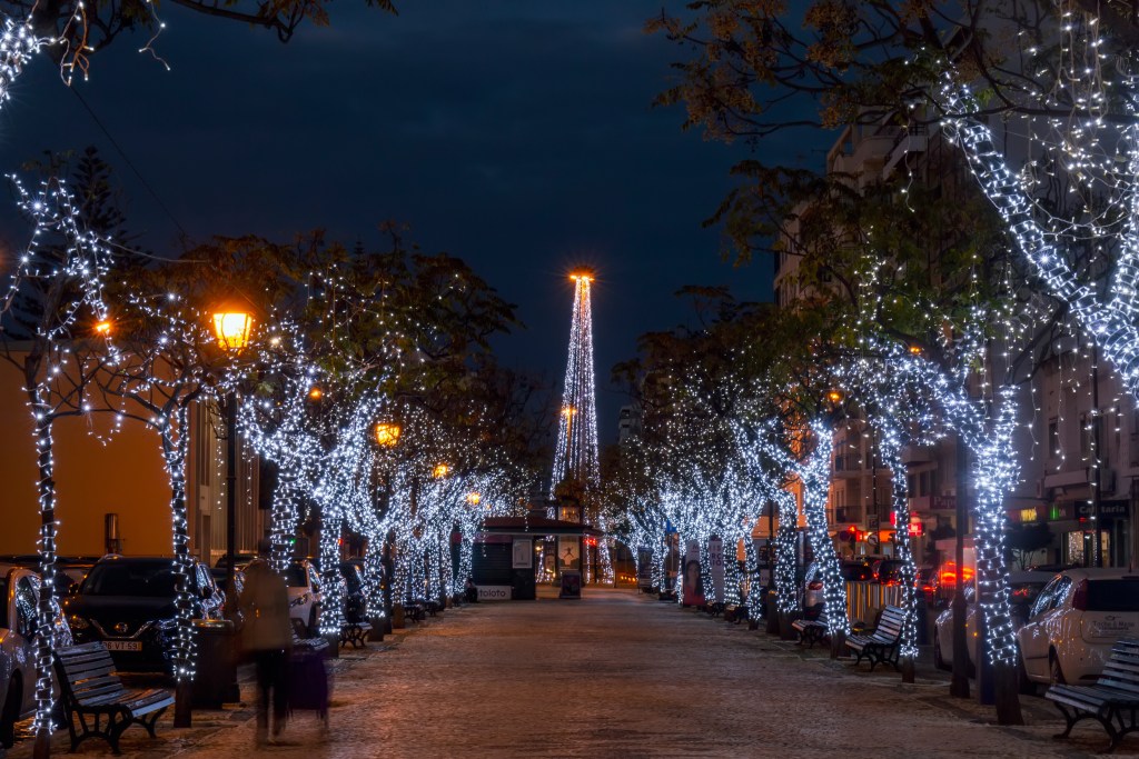Discover the Magic of Christmas in Algarve - LovelyStay